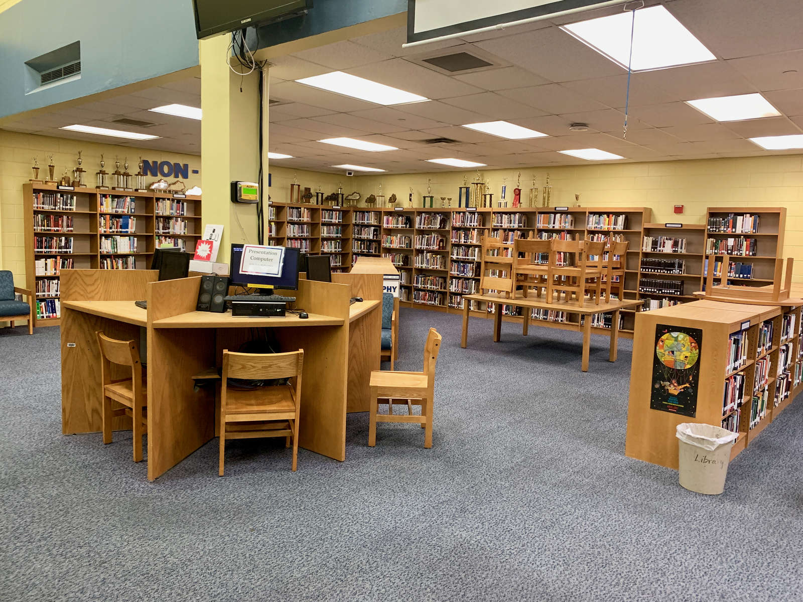 Rent a Library (Large) in Lexington KY 40502