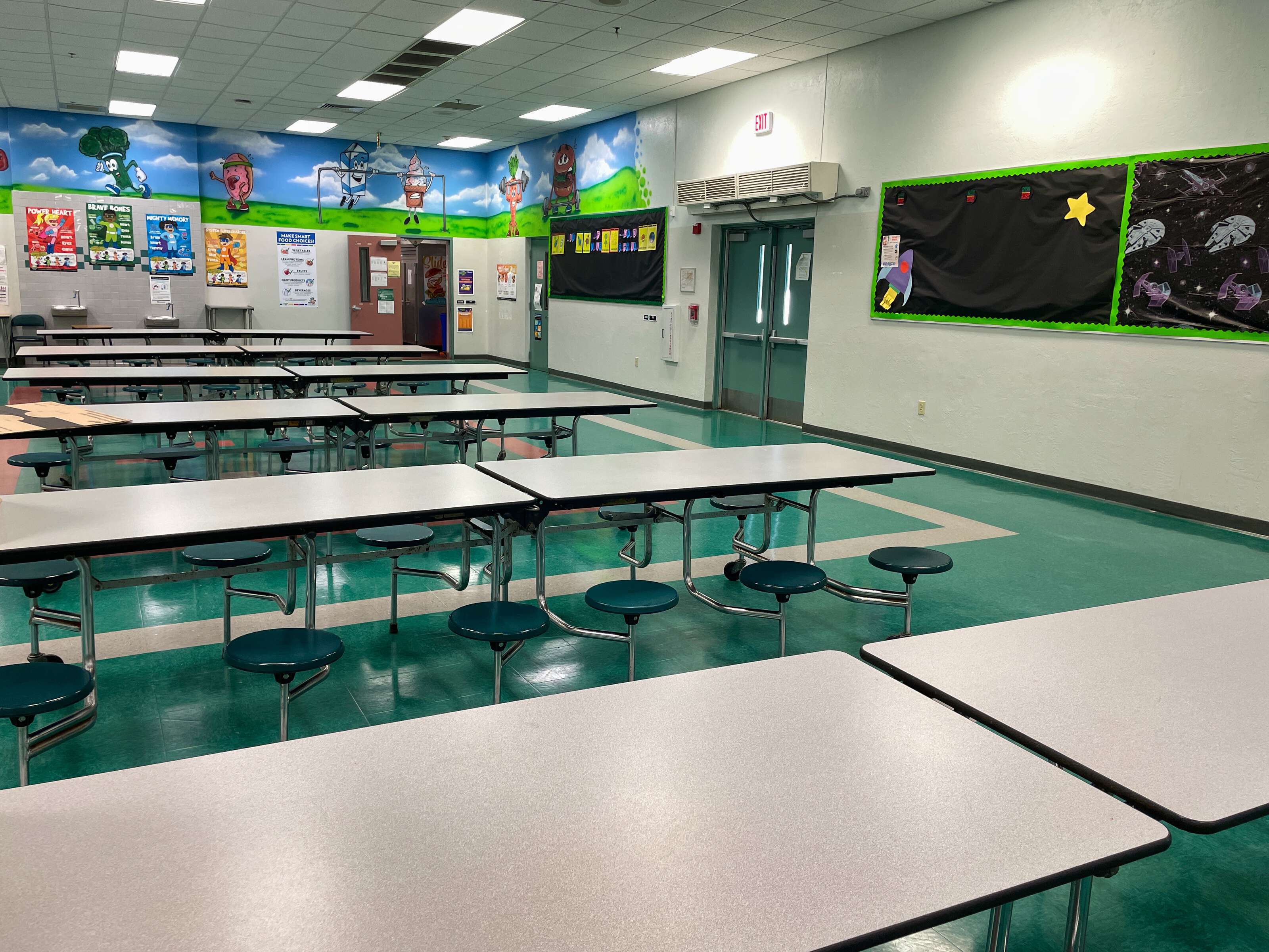 Rent a Cafeteria (Small) in Pompano Beach FL 33064