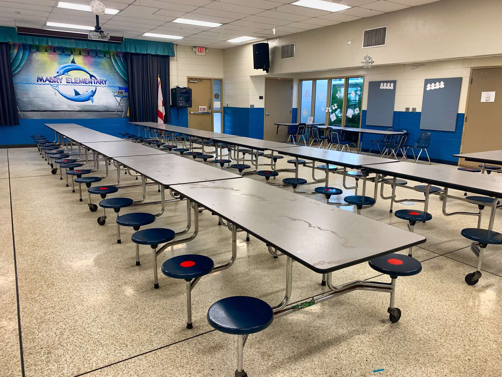Rent a Cafeteria (Small) in Tampa FL 33629