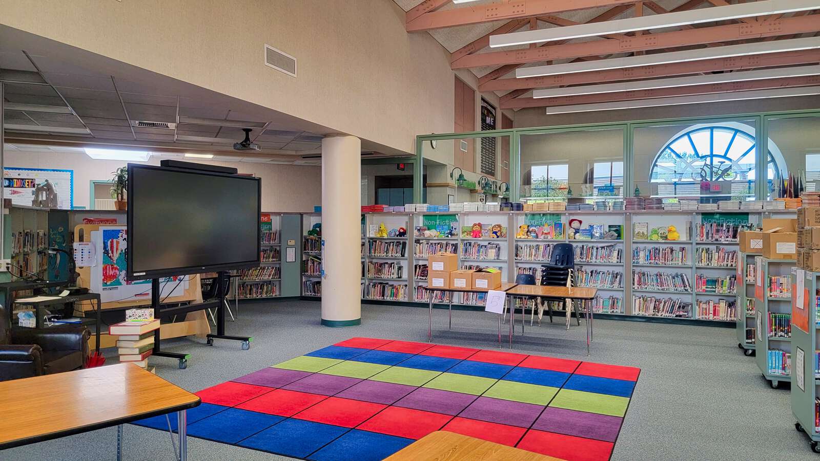 Rent a Library (Small) in Temecula CA 92591