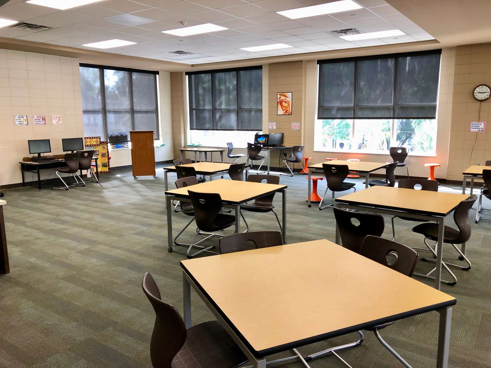 Rent a Library (Medium) in Savannah GA 31406