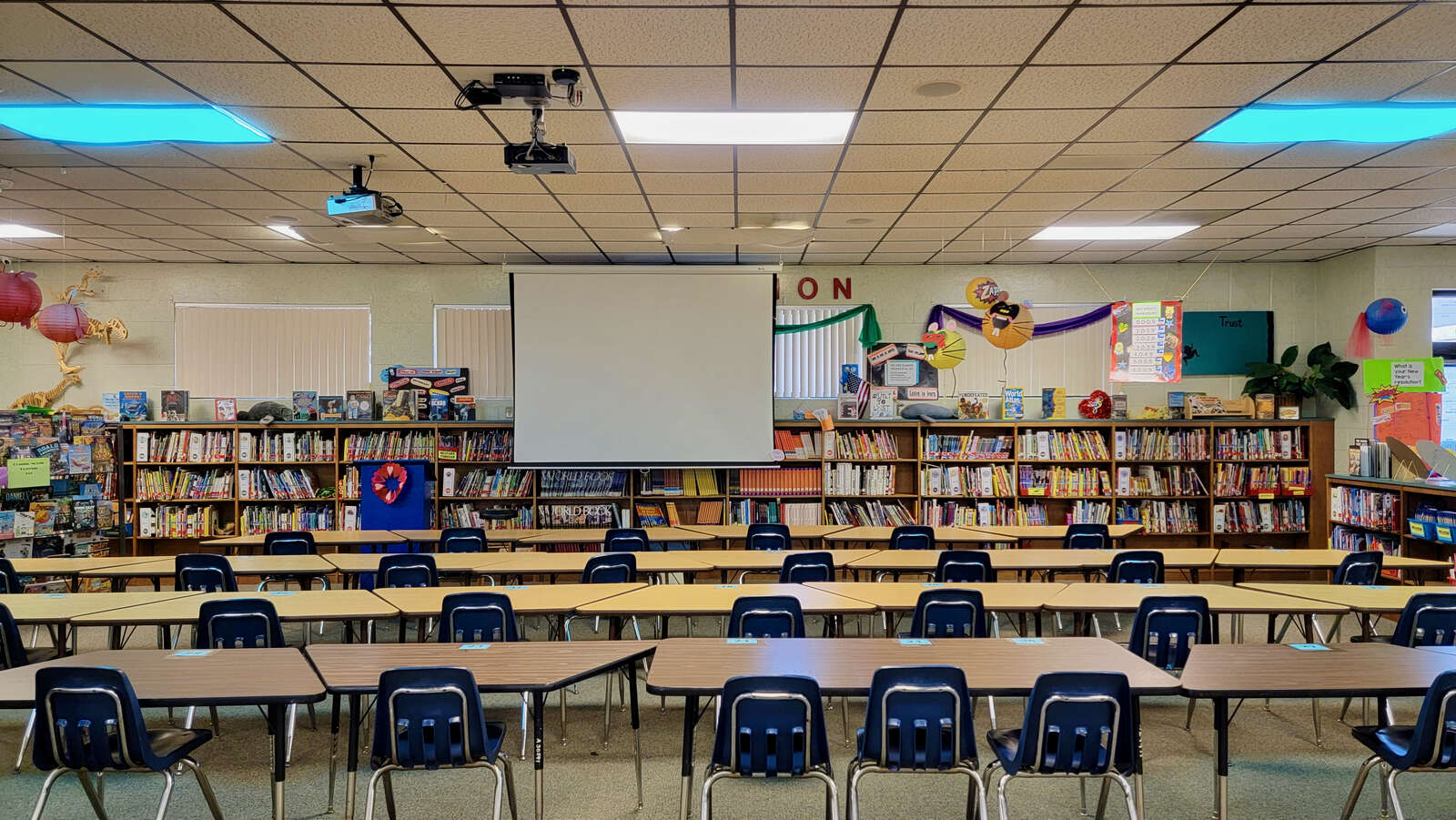 Rent a Library (Small) in Fleming Island FL 32003