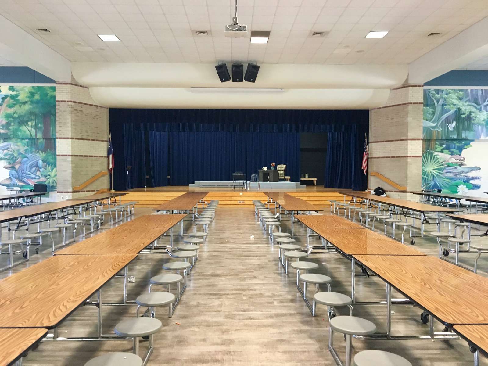 Rent a Cafeteria (Medium) in Sugar Land TX 77498