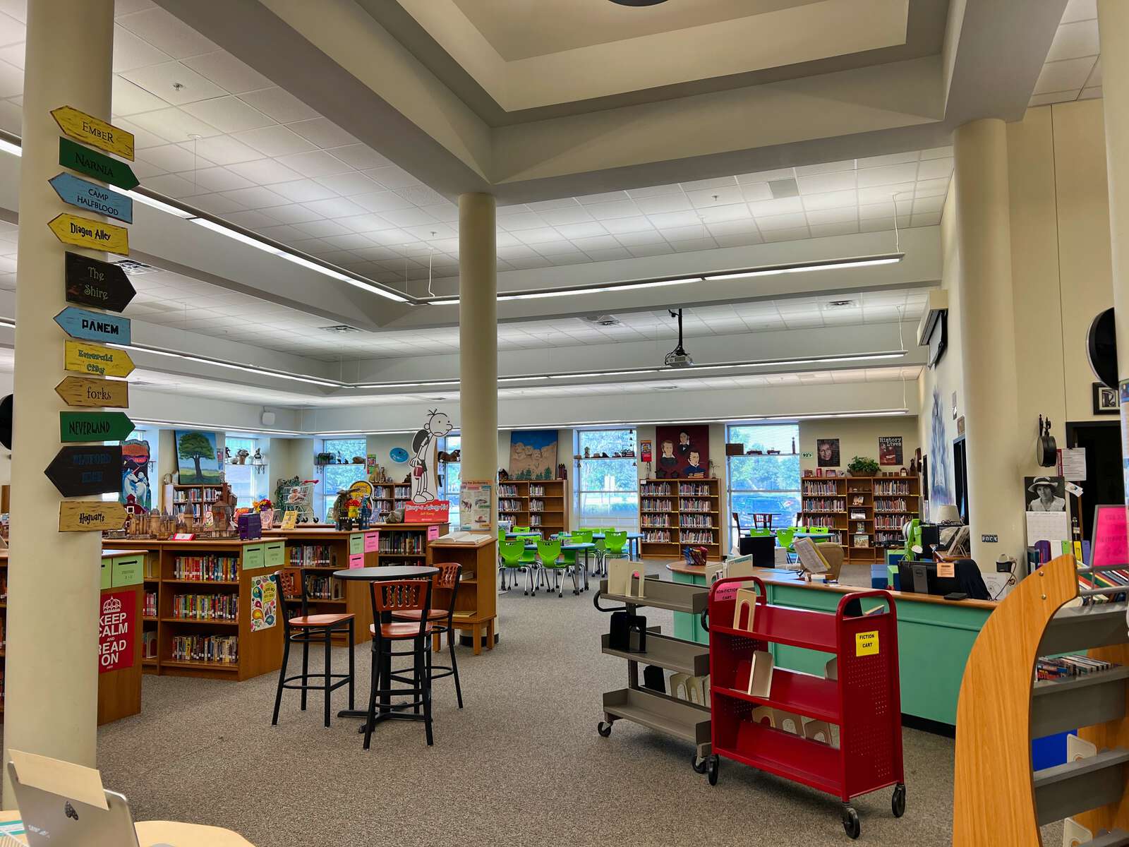 Rent a Library (Medium) in Fort Worth TX 76244