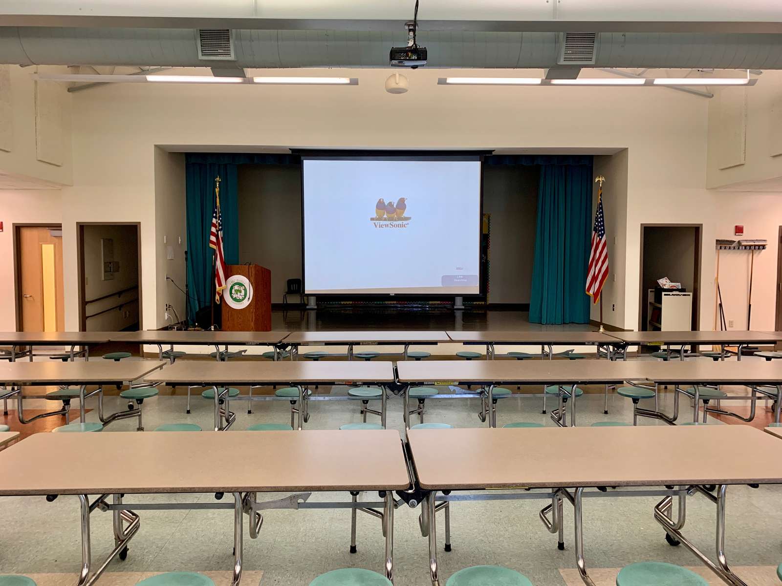 Rent a Cafeteria (Small) in Savannah GA 31415