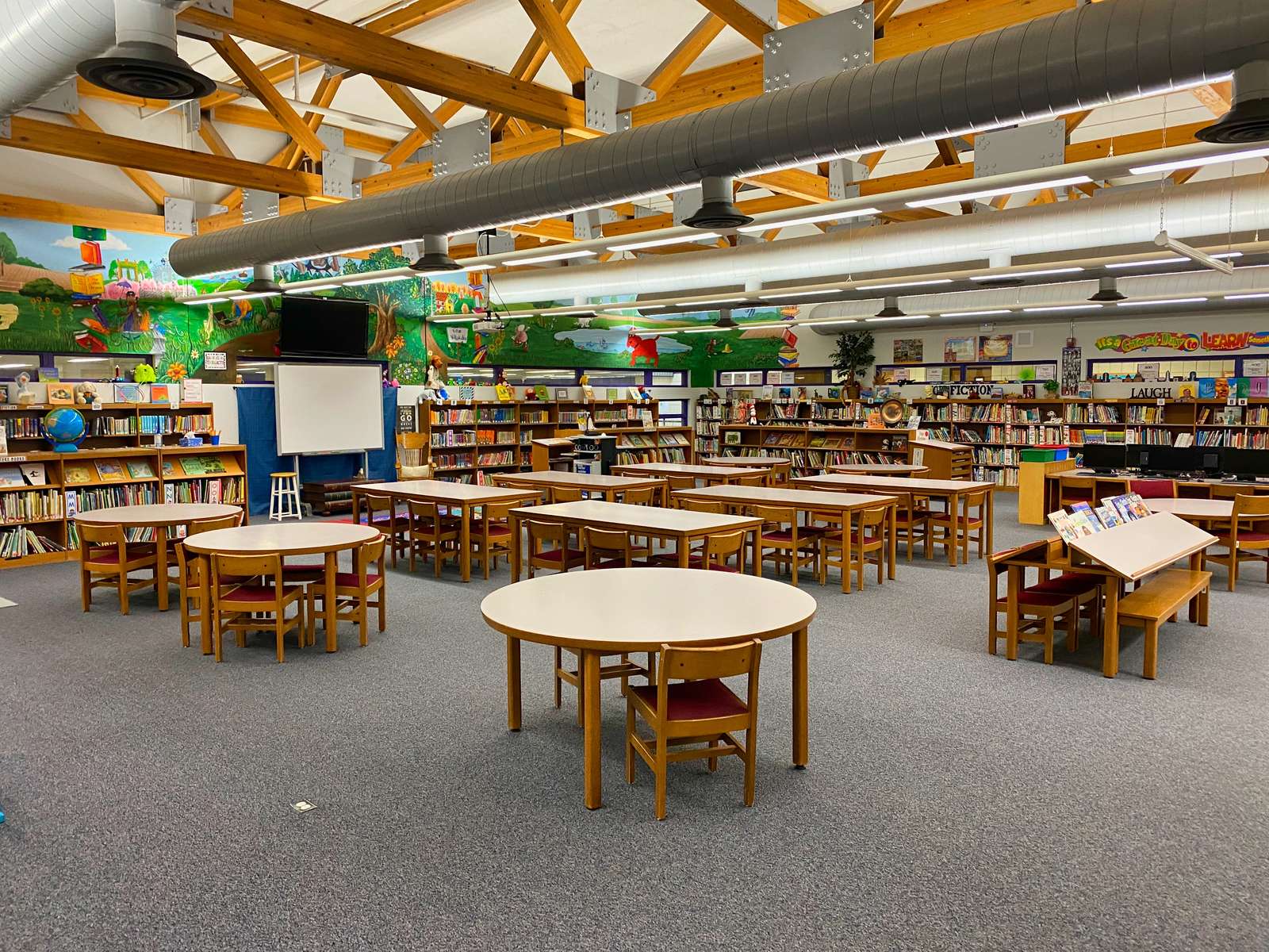 Rent a Library (Small) in Gilbert AZ 85234