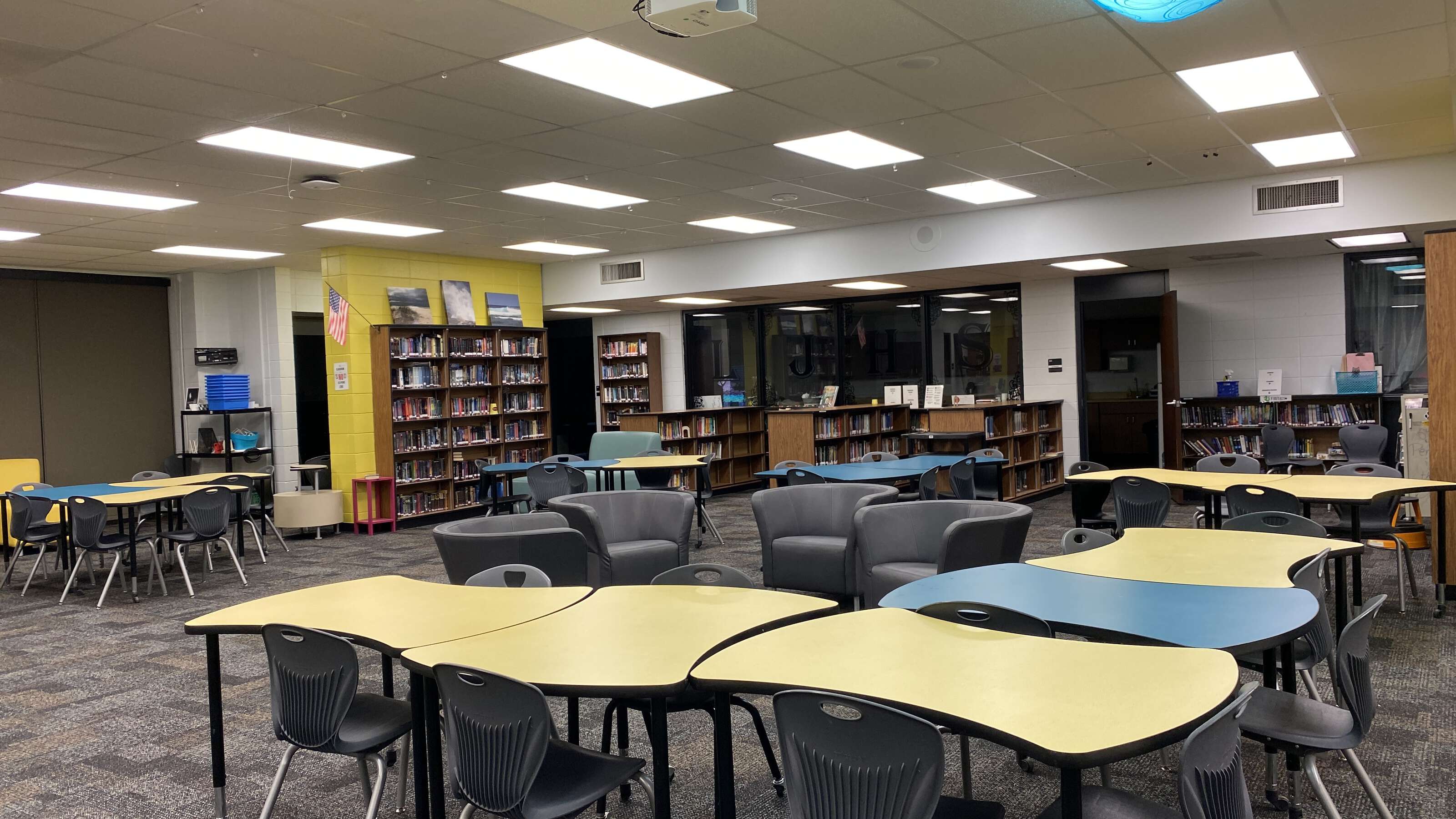 Rent a Library (Medium) in Bentonville AR 72712