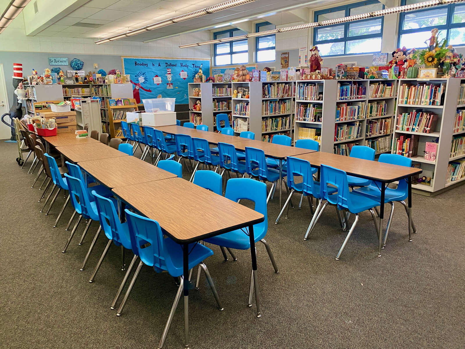 Rent a Library (Small) in Norwalk CA 90650