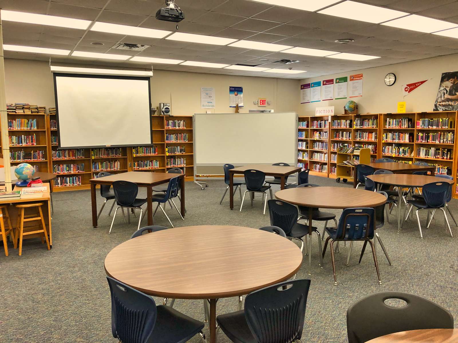 Rent a Library (Medium) in Leesburg FL 34748