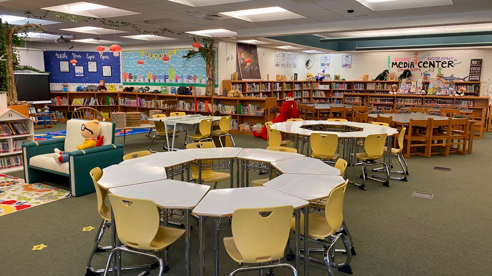 Rent a Library (Small) in Deltona FL 32725