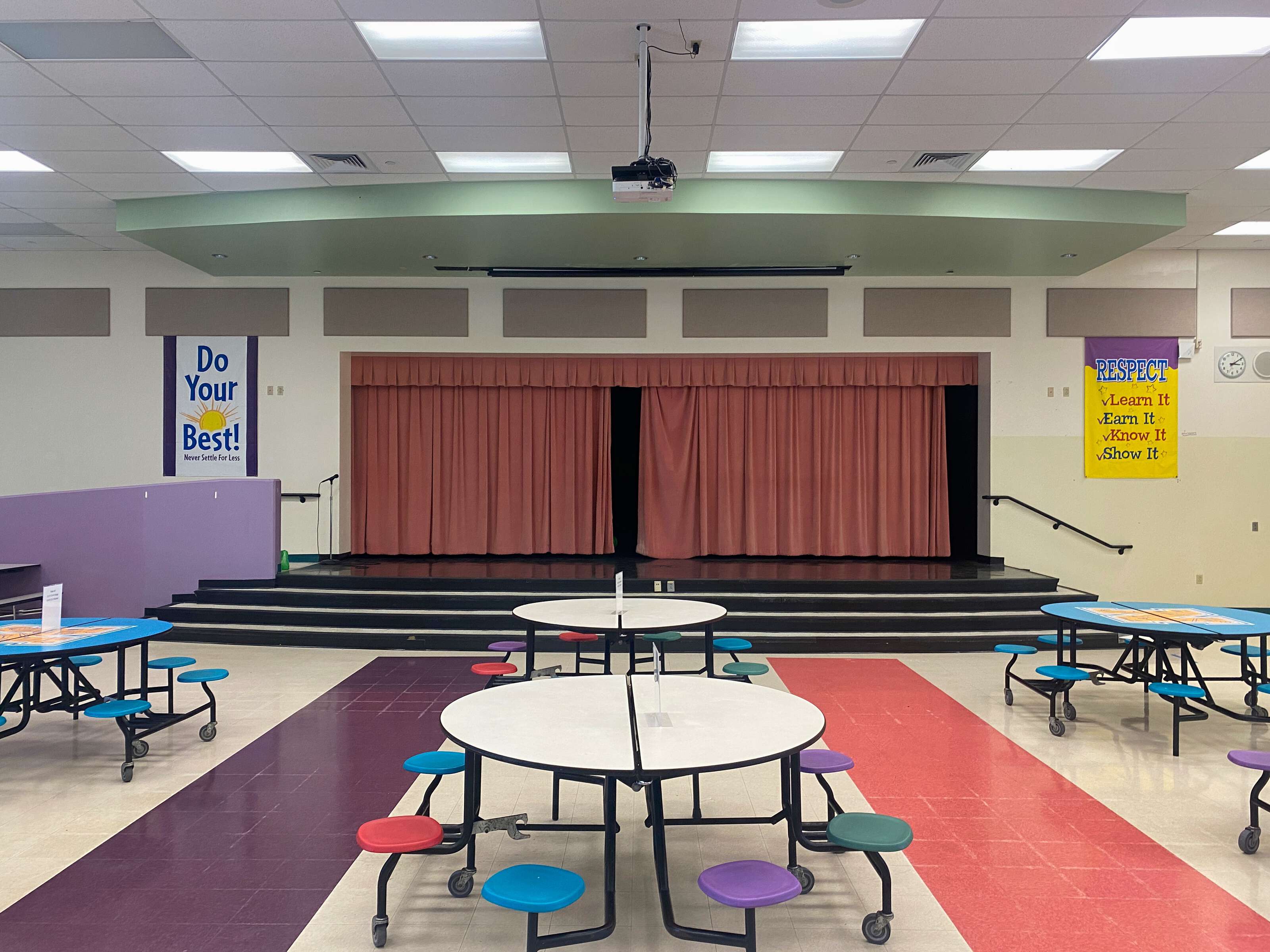 Rent a Cafeteria (Small) in Pompano Beach FL 33064
