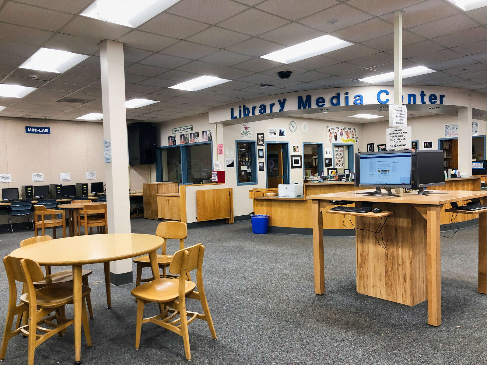 Rent a Library (Large) in Martinez CA 94553