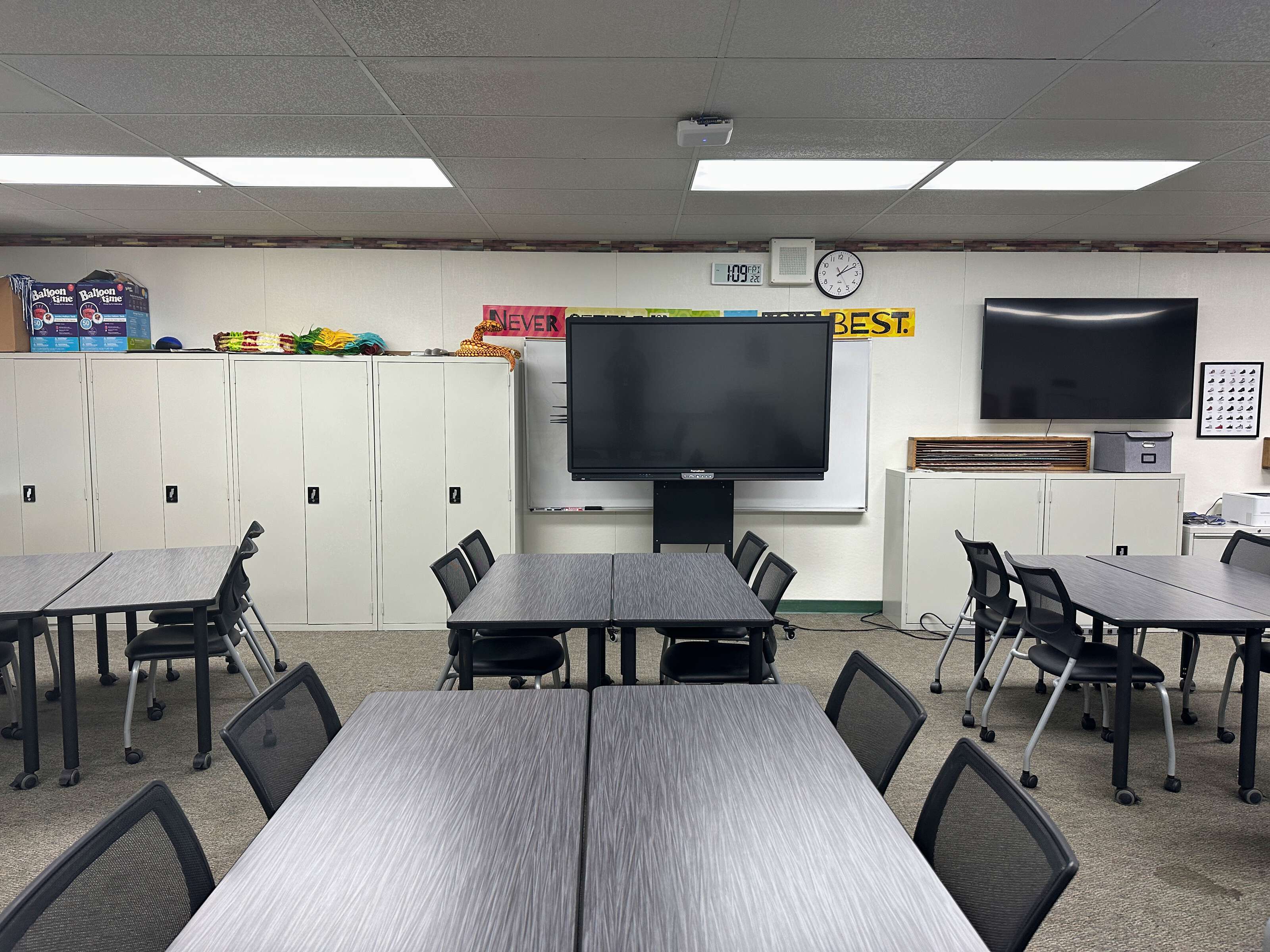 Rent a Classroom (Large) in Fresno CA 93705