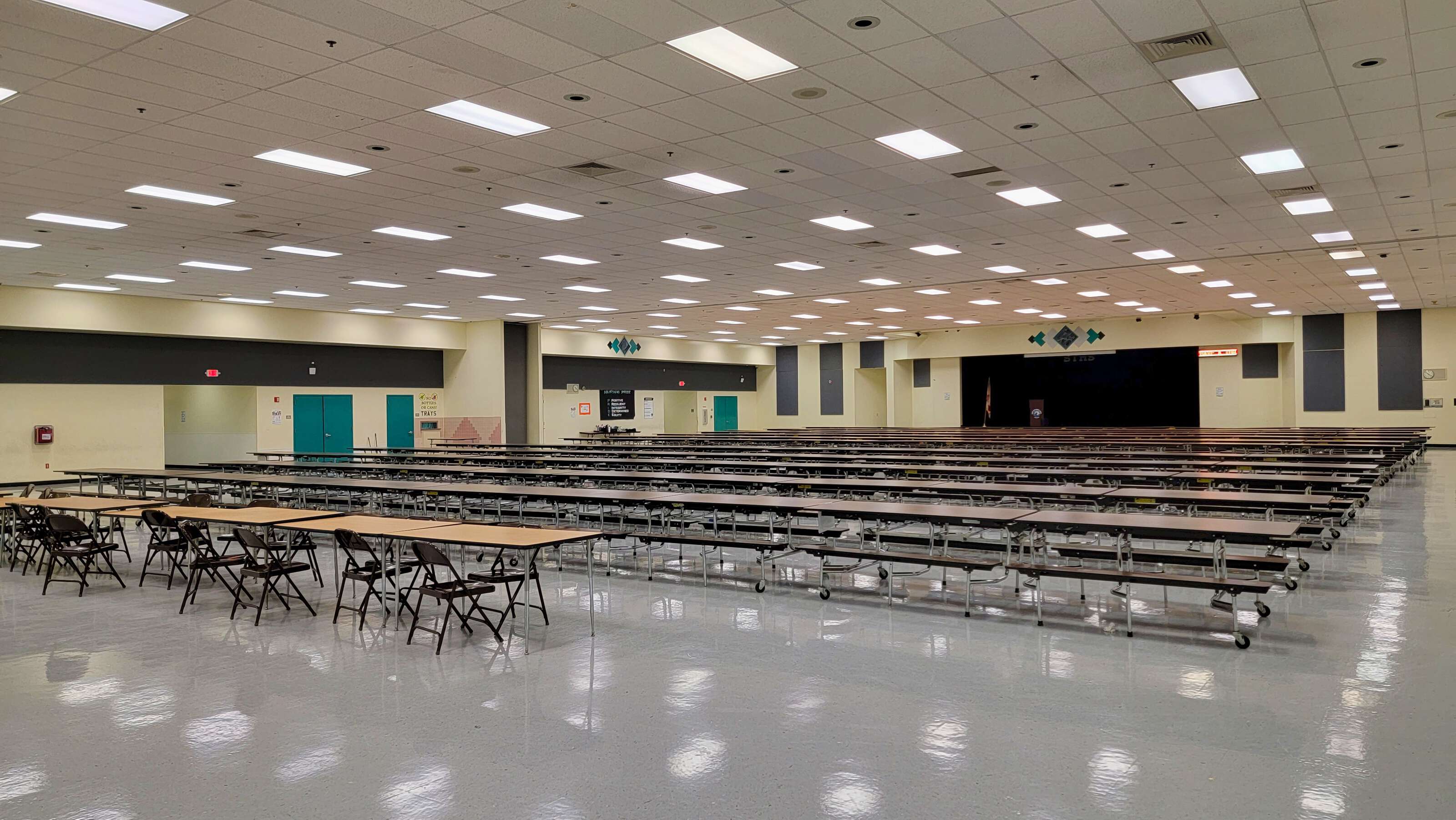 Rent a Cafeteria (Medium) in Pembroke Pines FL 33331