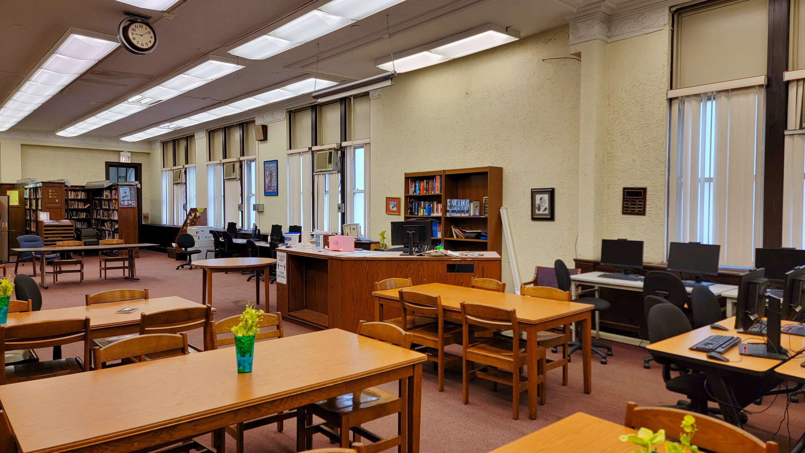 Rent a Library (Large) in Chicago IL 60619