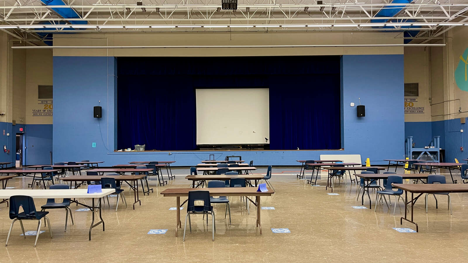 Rent a MPR (Medium) in Houston TX 77092