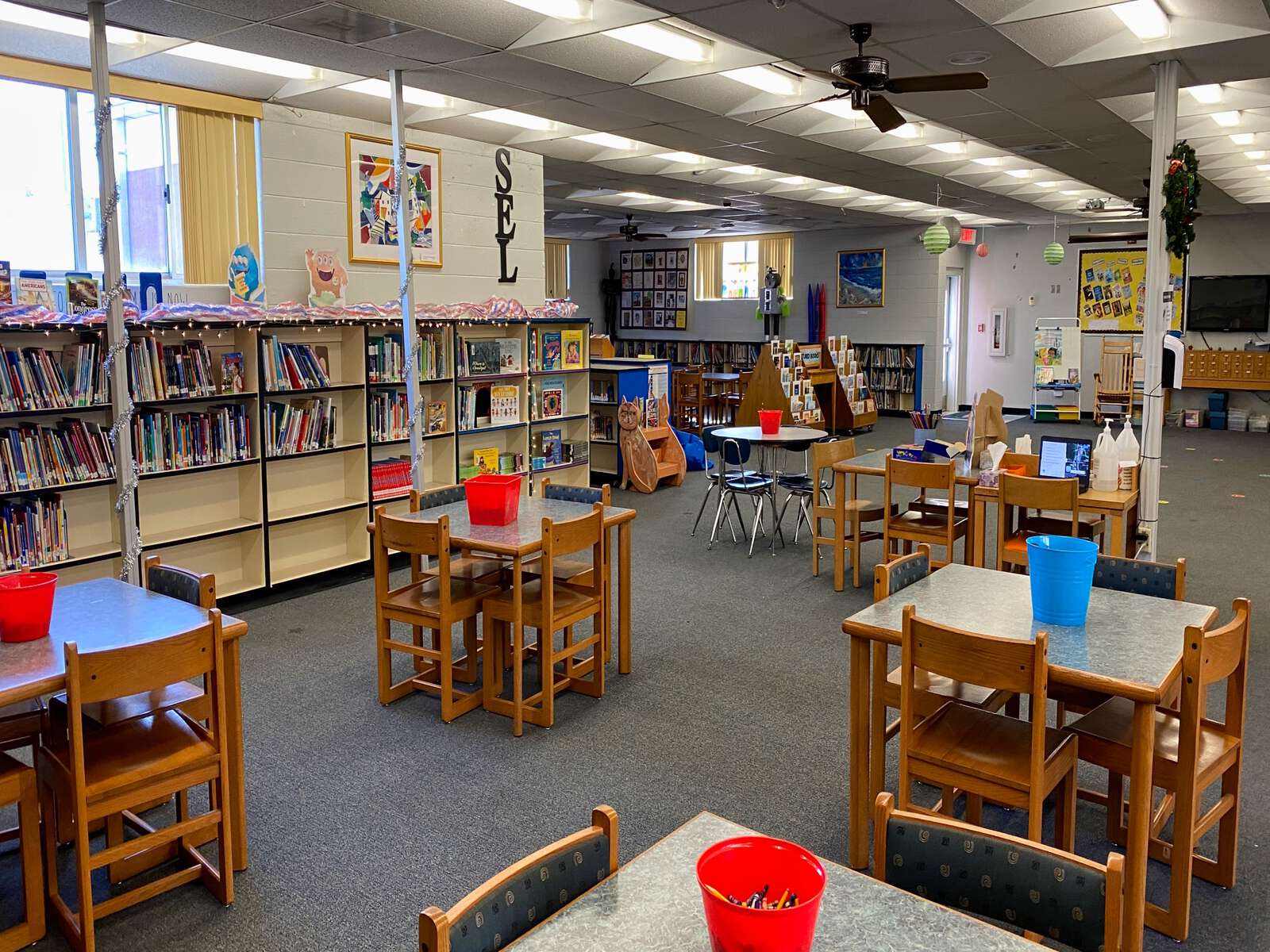 Rent a Library (Small) in Daytona Beach FL 32118