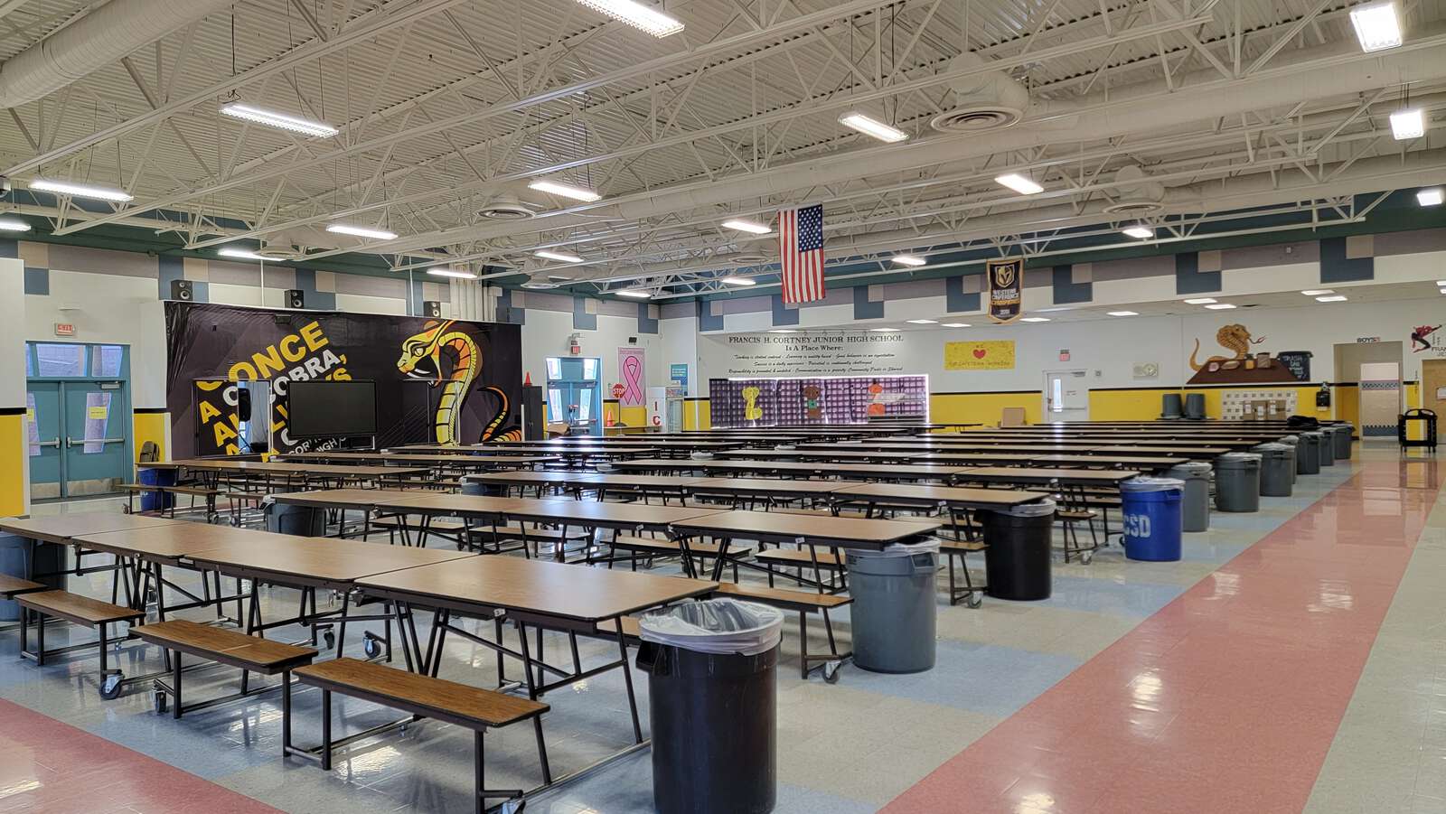 Rent a Cafeteria (Medium) in Las Vegas NV 89122