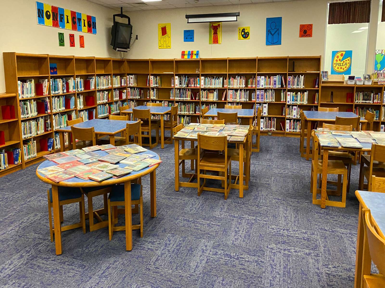 Rent a Library (Small) in Austin TX 78748