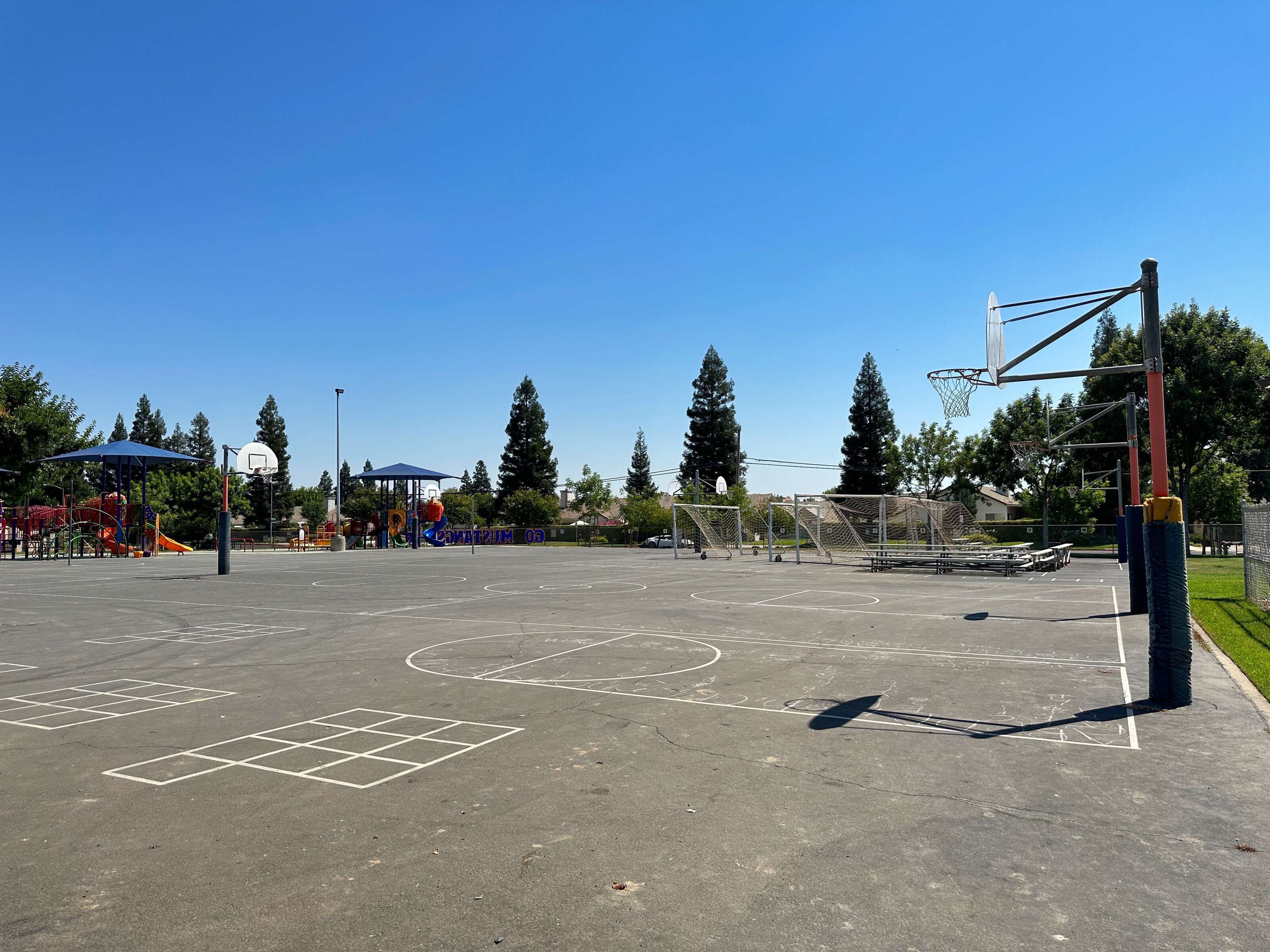 Rent a Basketball Courts (Outdoor) in Fresno CA 93711